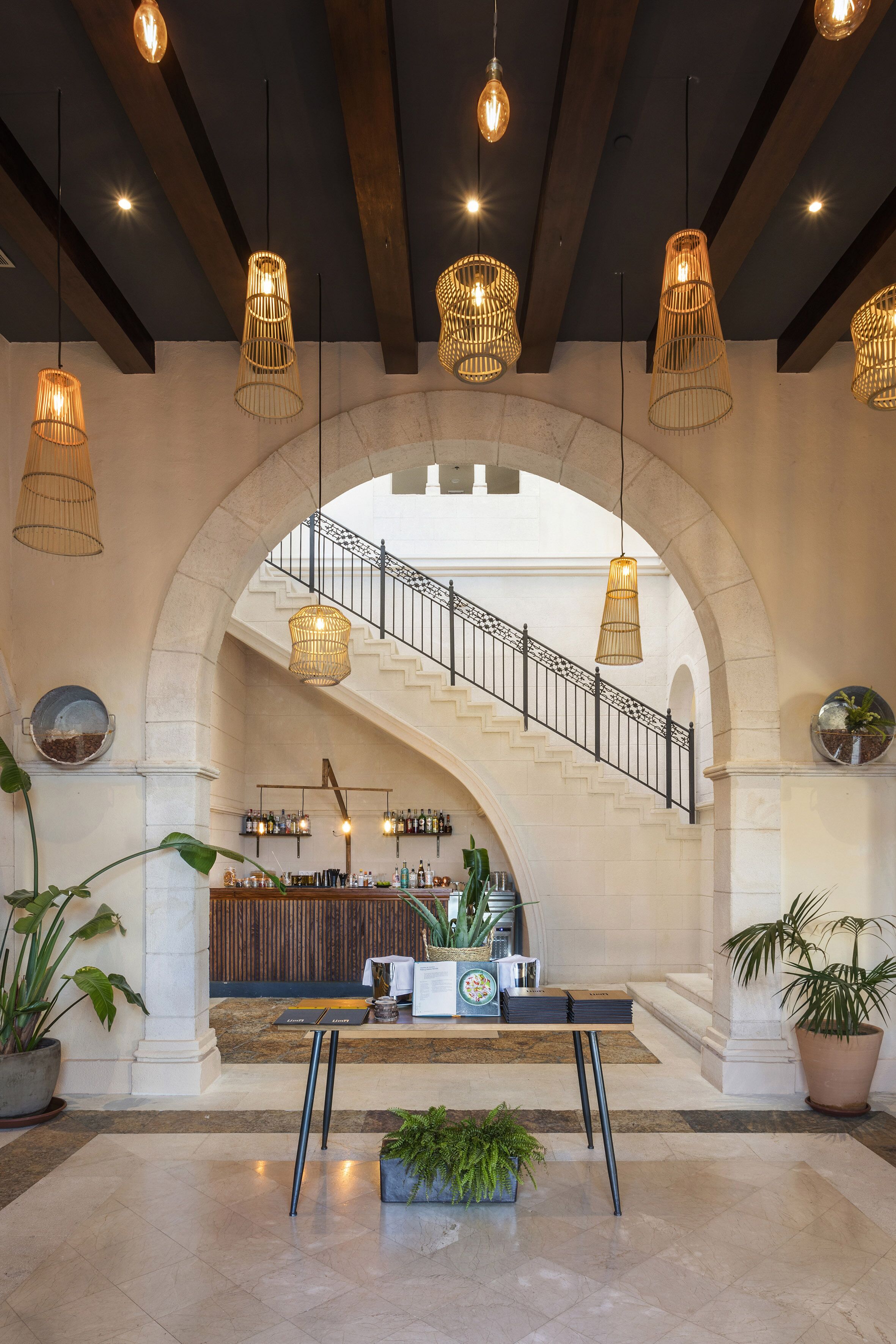 4 restaurantes, pequenos-almoços servidos, cozinha internacional 