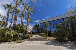 Fachada da propriedade