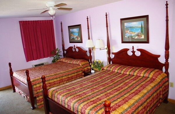 Blue Spruce Motel - Colorado