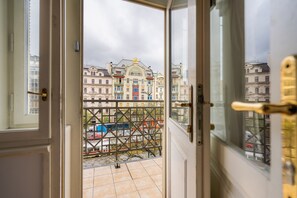 Apartamento, varanda (6 people) | Vista do quarto