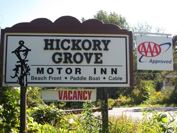 Hickory Grove Motor Inn - Cooperstown, NY