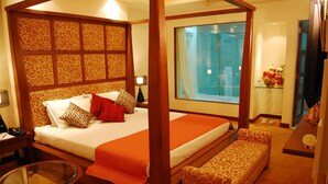 Quarto casal executivo, 1 quarto | Roupas de cama premium, cofres nos quartos, escrivaninha