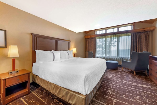 Best Western Premier The Lodge On Lake Detroit - Detroit Lakes, MN