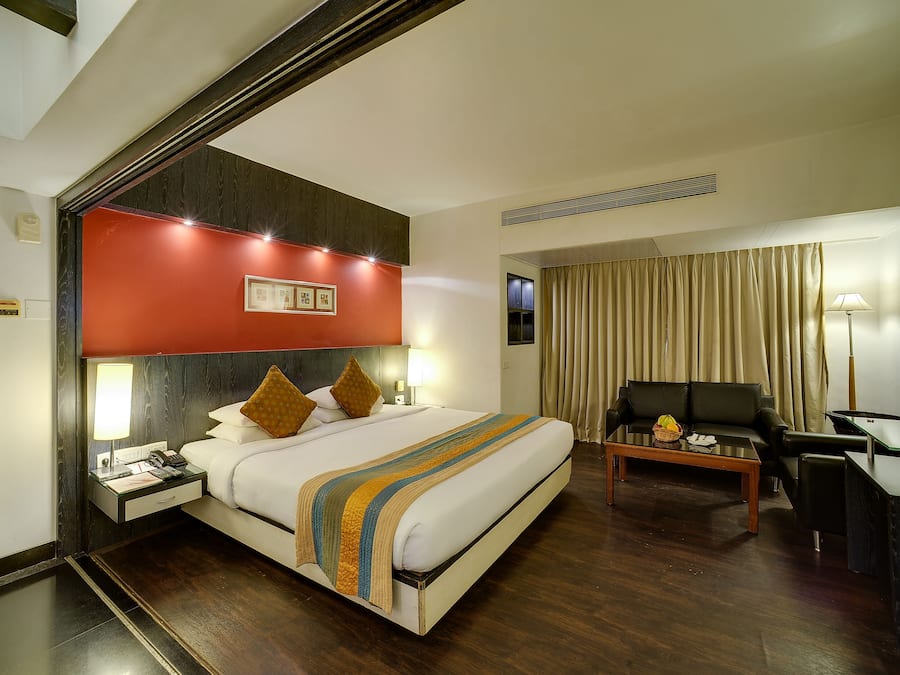 Quarto | Minibar, cofre no quarto, com mobília individualizada, secretária