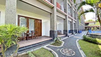 Quarto Duplo ou Twin Deluxe, no rés do chão (Pool Access) | Vista do quarto