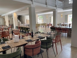 Café da manhã, almoço e jantar