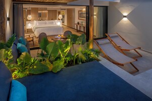 Suite Exclusiva, 1 quarto, piscina privativa, vista para a praia | Terraço/pátio interior