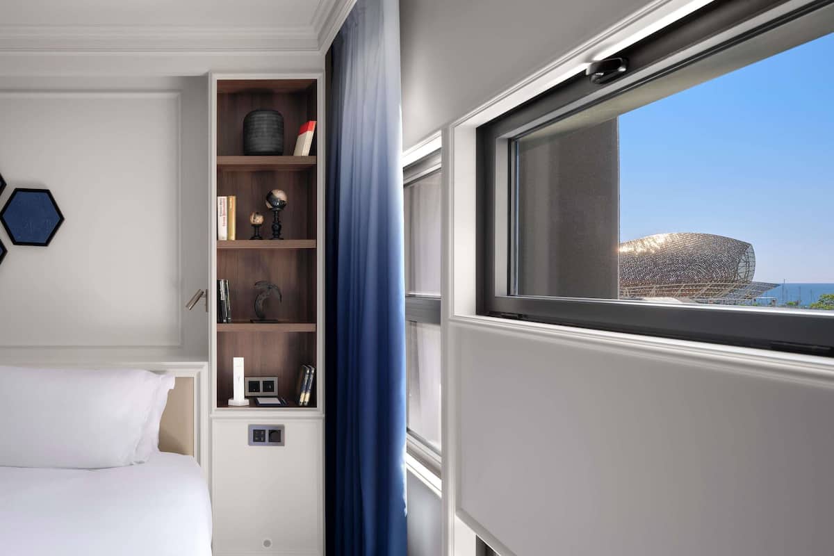 Suite JĂșnior, 1 cama king-size, vista para o oceano | Roupa hipoalergĂ©nica, minibar, cofre no quarto, quartos insonorizados