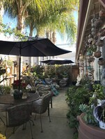 Casa superluxo, 3 quartos | Vista para o jardim