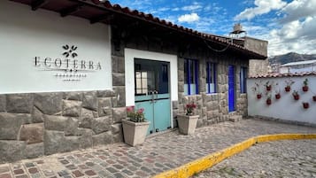 Fachada da propriedade
