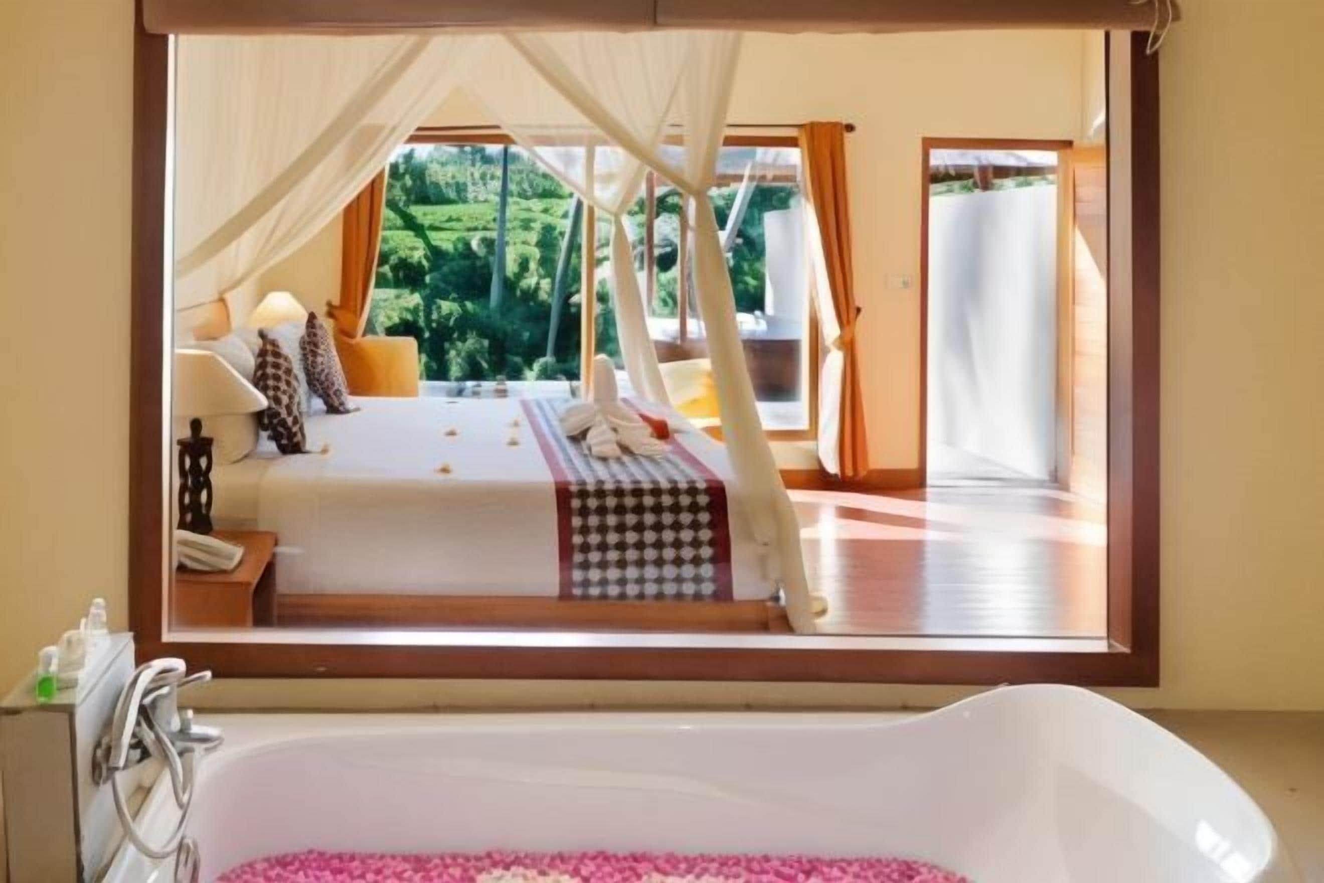 Minibar, Wi-fi grátis, roupa de cama fornecida 