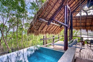Ocean View Bungalow with Plunge Pool | Terraço/pátio interior