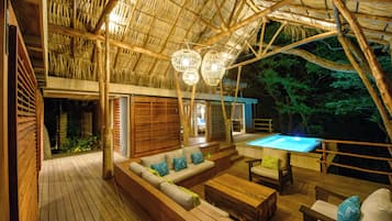 Villa Familiar, 2 quartos, vista para o oceano | Roupa de alta qualidade, edredões de penas