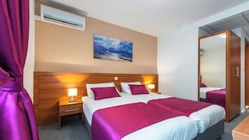 Double or Twin Room, Sea View, Anex | Secretária, berços/camas para crianças grátis, Wi-fi grátis