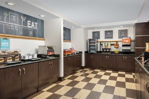 Pequeno-almoço continental diário incluído 