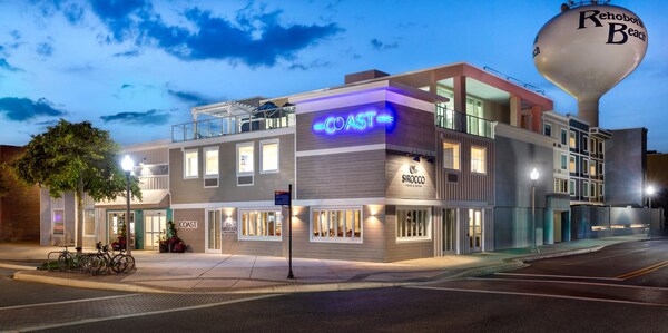 Coast Rehoboth Beach, Tapestry Collection By Hilton - Delaware