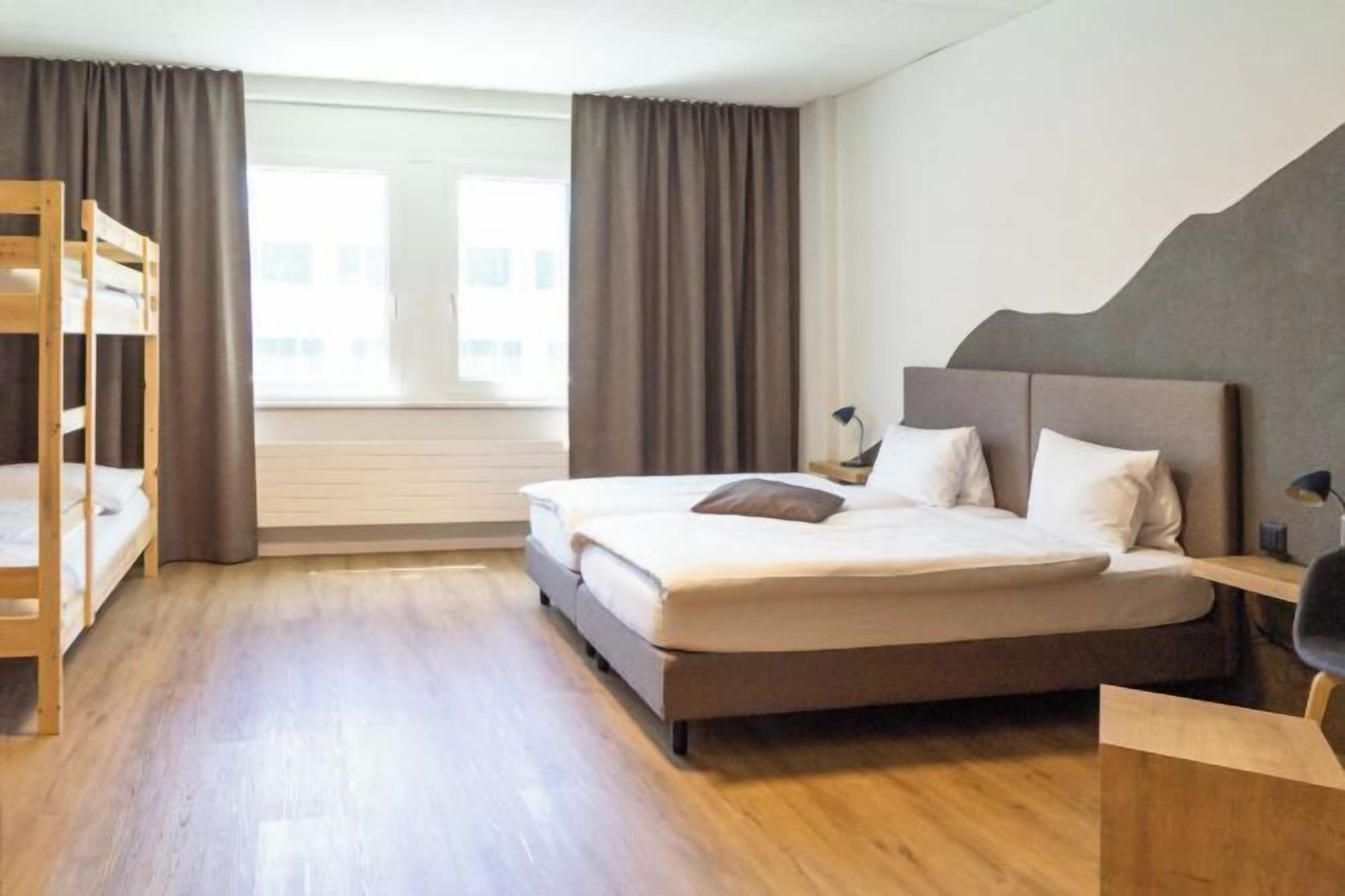 Cofre no quarto, secretária, quartos insonorizados, Wi-fi grátis 