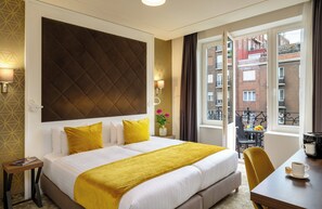 Quarto Comfort | Minibar, cofre no quarto, secretária, quartos insonorizados 