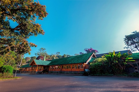 Exterior. Bandarawela Hotel