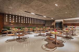 Pequenos-almoços, almoços, jantares servidos, cozinha chinesa