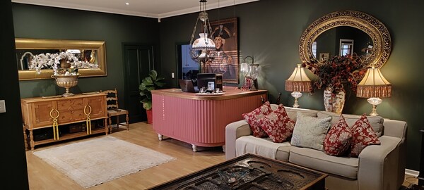 Amber Guest Lodge - Knysna