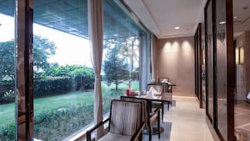 Café da manhã com buffet todos os dias (CNY 158 por pessoa)