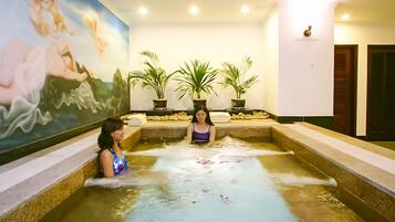 Sauna, banheira de hidromassagem, banho turco, tratamentos corporais