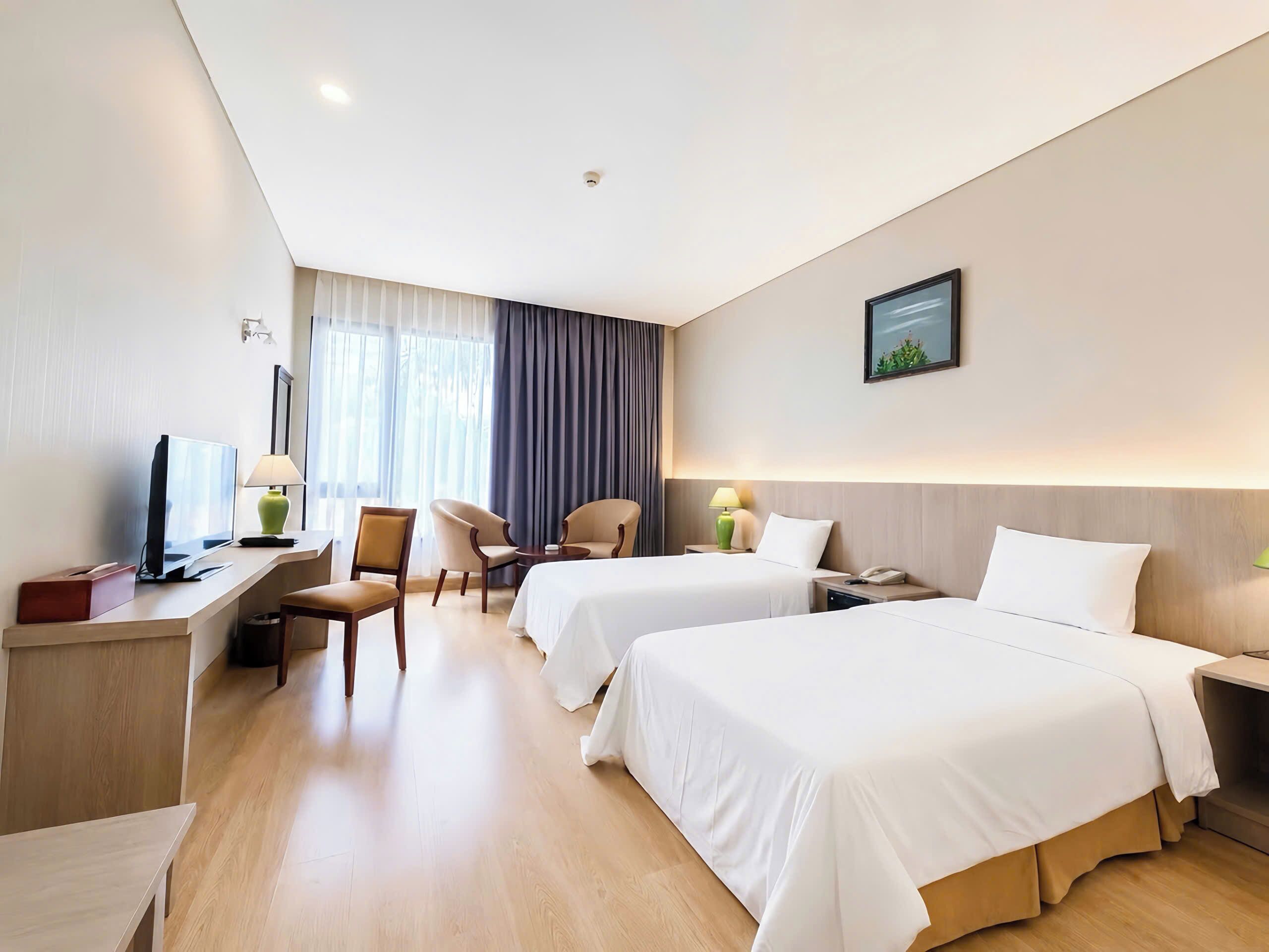 Quarto Twin Superior, Vista para a cidade | 1 quarto, minibar, cofre no quarto, secretária 