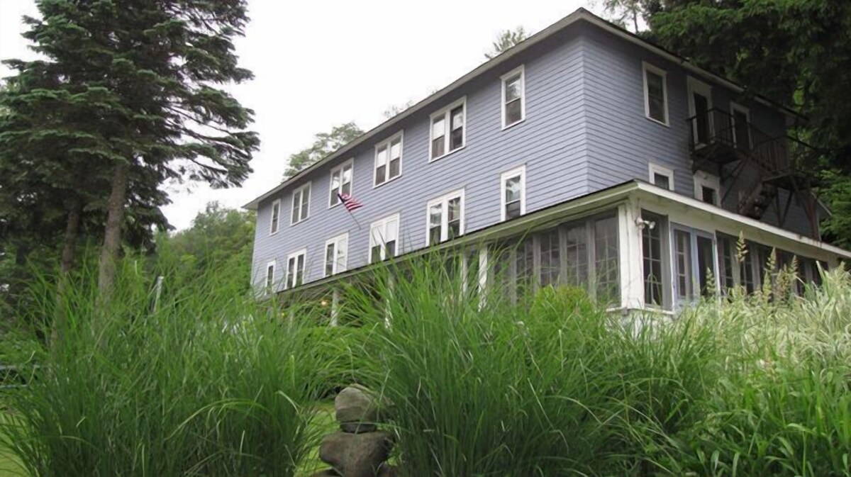 The Inn at Starlight Lake Reviews, Deals & Photos 2023 - Expedia