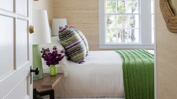 Quarto standard, 1 cama de casal | 1 quarto, roupas de cama premium, ferros/tábuas de passar roupa