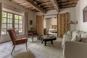 Televisor de ecrã plano de 120 cm com canais via satélite 