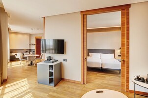 Suíte júnior | Roupas de cama premium, edredons de pluma, frigobar, cofres nos quartos