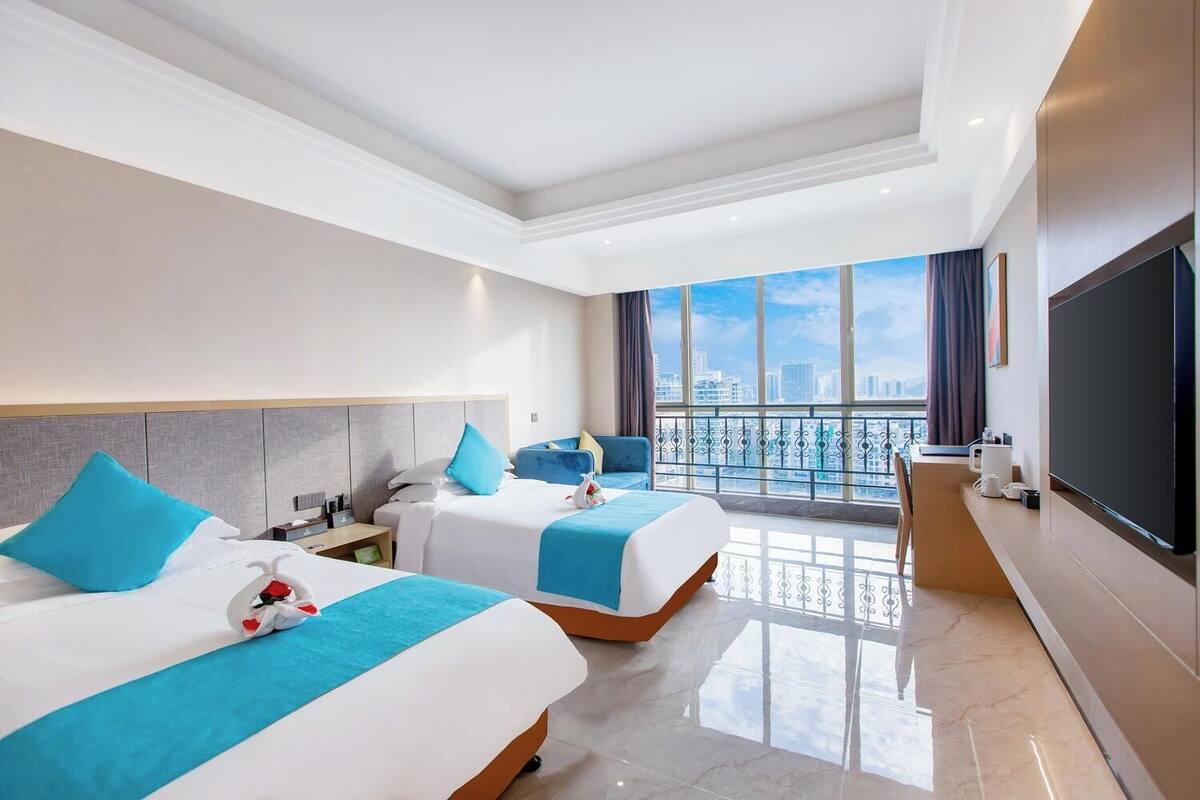 Roupa de alta qualidade, minibar, cofre no quarto, secretária 