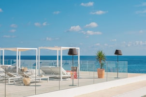 2 piscinas exteriores