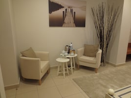 Banheira de hidromassagem interior