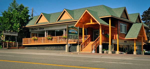 Lake Crest Inn - Lake George, NY