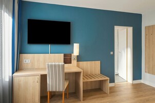 Quarto Standard, 1 cama individual | Cofre no quarto, secretária, cortinas/cortinados opacos 