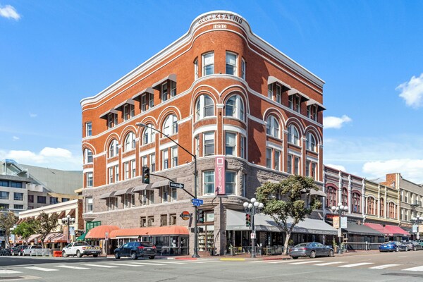 Keating Hotel By At Mine Hospitality - Coronado, CA