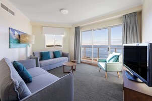 Quarto luxo (Two Bedroom, Waterview) | Individualmente decorados, individualmente mobiliados