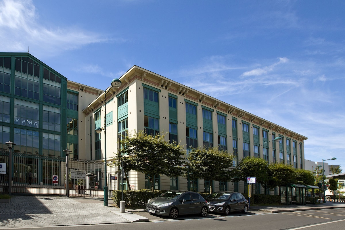 Séjours & Affaires Serris Val d'Europe Rive Gauche Reviews, Deals ...