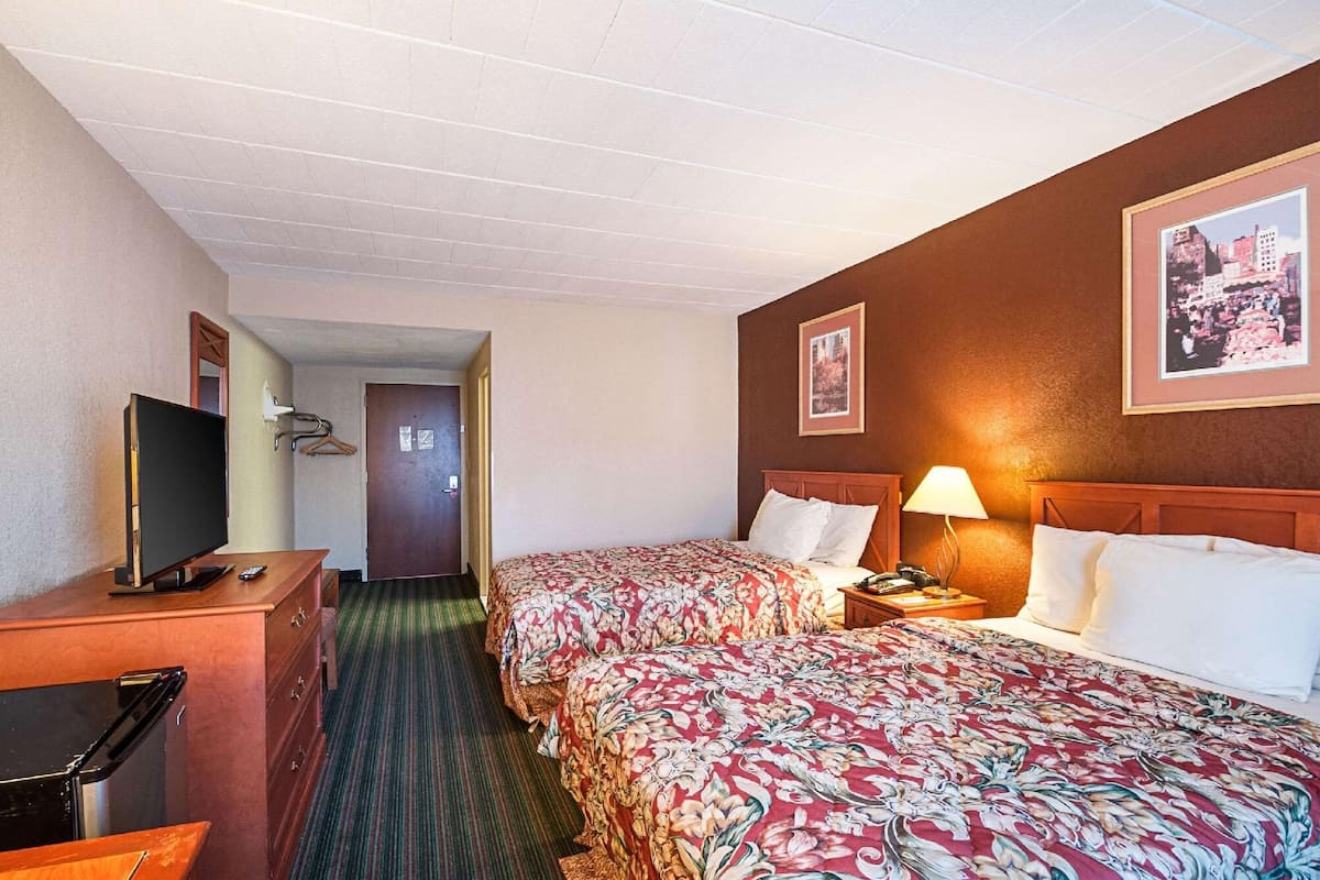 Escrivaninha, espaço de trabalho para notebook