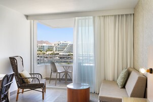 Minibar, cofre no quarto, ferro/tábua de engomar, Wi-fi grátis 