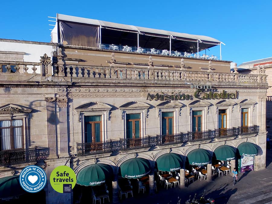 Fachada da propriedade