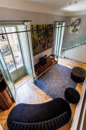 TV LED 45 polegadas com canais a cabo