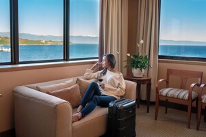 Suíte | Área de estar | TV de tela plana