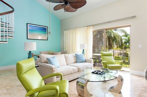 1 Bedroom Residence | Roupa hipoalergénica, edredões de penas, camas de colchão pillowtop 