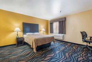 Quarto Standard, 1 cama queen-size, não fumadores | Casa de banho | Uma combinação polibã/banheira, um secador de cabelo (mediante pedido) 