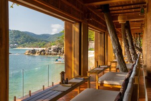 2 restaurantes, pequenos-almoços servidos 