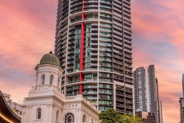 Escrivaninha, espaço de trabalho para notebook