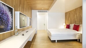 Quarto Familiar | Roupa de alta qualidade, edredões de penas, cofre no quarto, secretária 